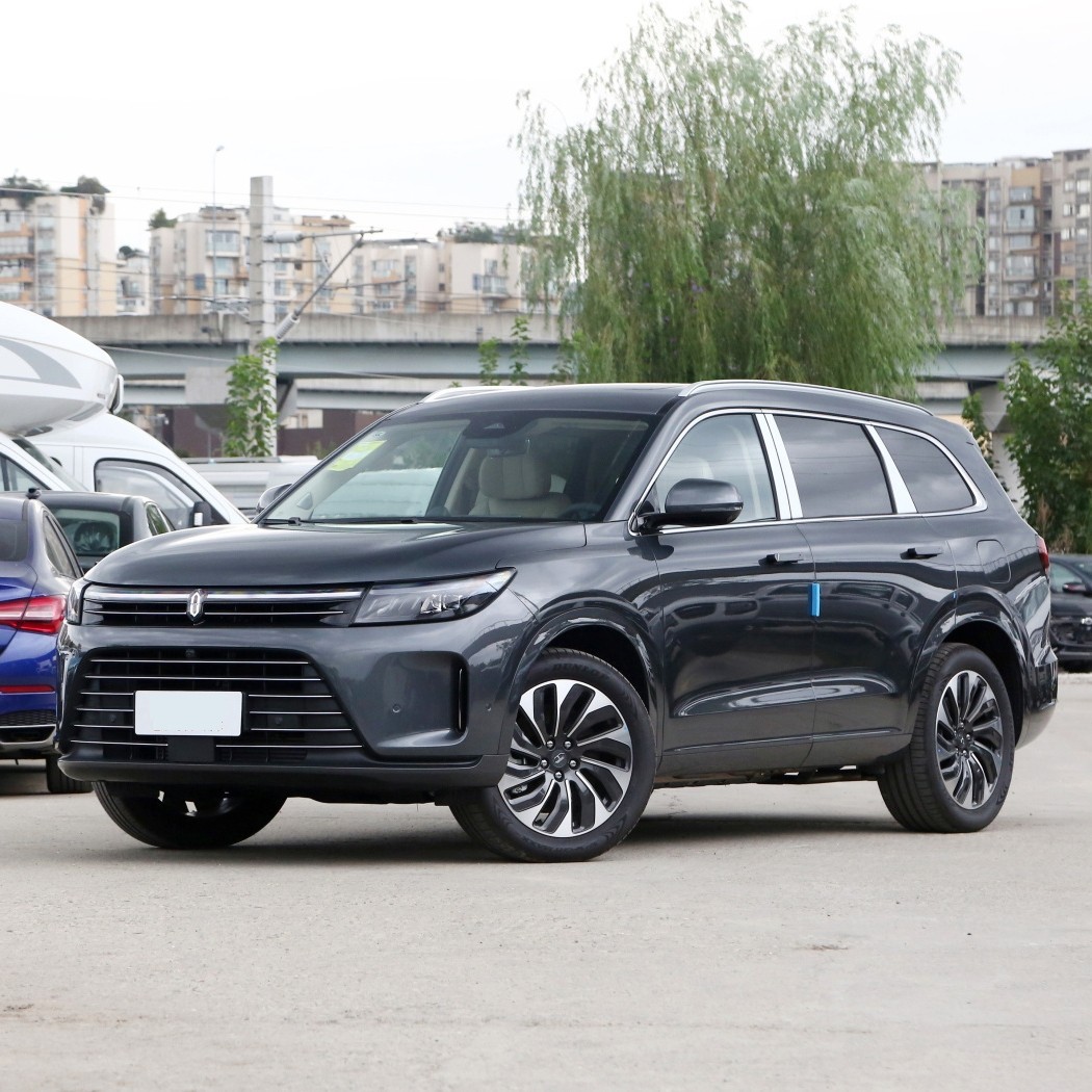 30万内6座中大型SUV精选：奕派eπ008、领地、问界M7深度对比推荐_汽车-中关村在线