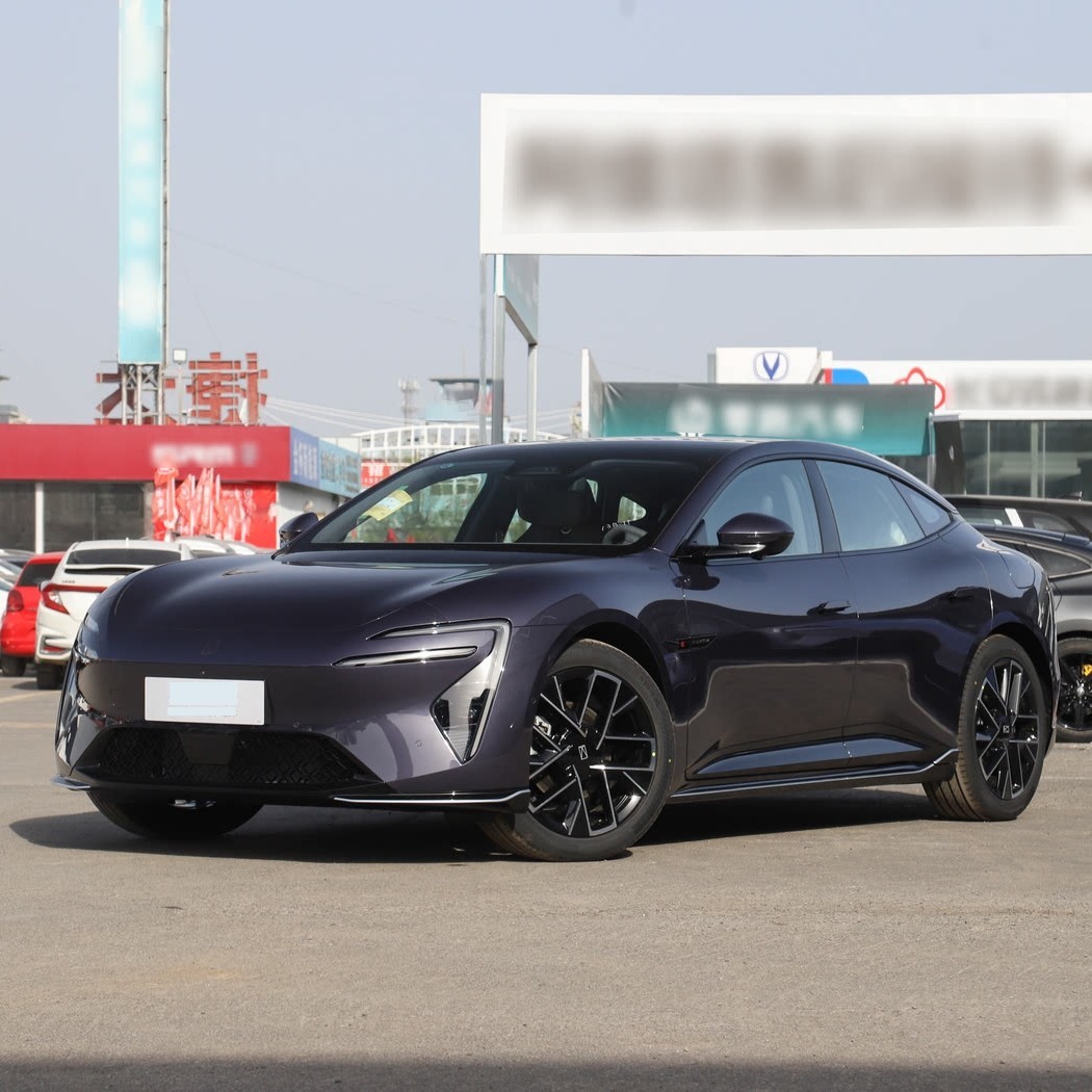 30万内5座三厢轿车推荐：阿维塔到林肯，谁更值得入手？_阿维塔06 2025款 Pro增程版_汽车-中关村在线