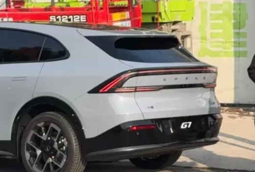 25万级最能打的SUV 小鹏G7实车曝光_捷尼赛思G70 2023款 2.0T 后驱旗舰型_汽车新闻-中关村在线