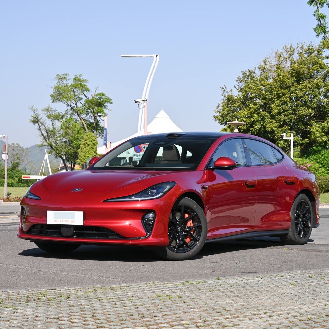 30万内中大型轿车推荐：智己L6、领克Z10、零跑C01谁更值得选？_智己汽车 智己L6 2025款 Pro Max_汽车-中关村在线