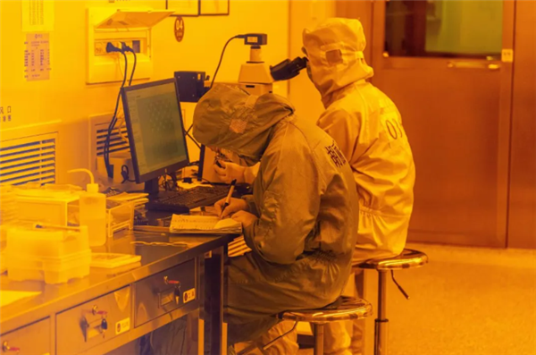 国内首个光子AI智能引擎OptoChat AI完成内测即将免费开放_人工智能-中关村在线