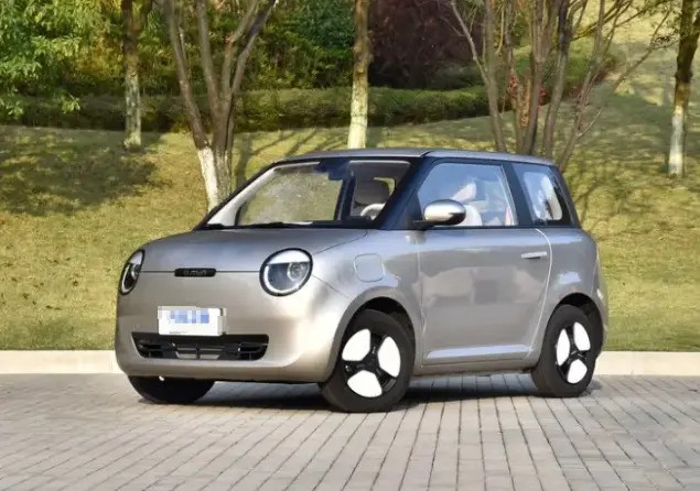 长安Lumin纪念版即将上市 车长3米 能跑301公里_长安Lumin 2022款 301km 蜜甜款_汽车新闻-中关村在线