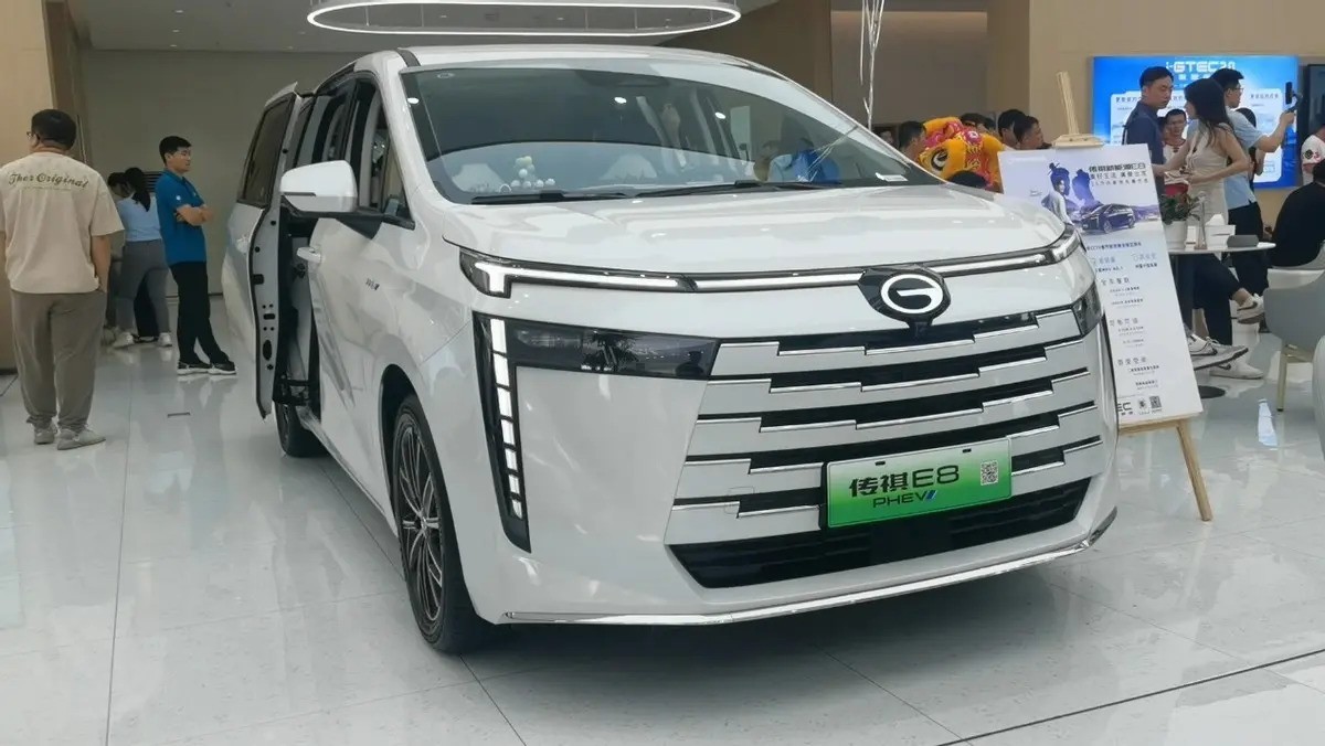 20万预算选MPV，传祺E8乘坐怎么样？（全文）_广汽传祺 传祺E8 2024款 150km MAX_汽车新闻-中关村在线