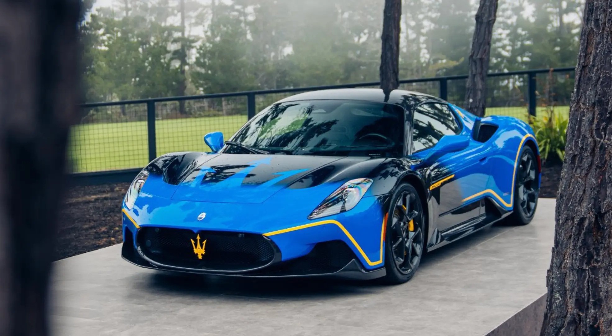 玛莎拉蒂新款MC20 Tributo Modenese亮相 全新配色抢眼_汽车新闻-中关村在线