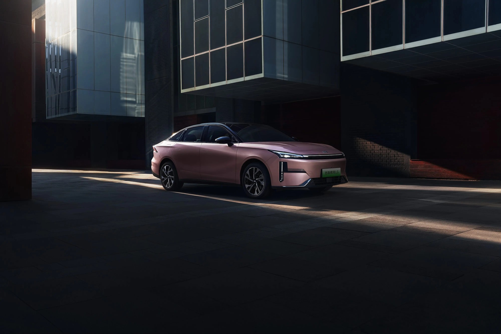 12.98万！吉利银河L6创想版上市：外观内饰配置太棒了_吉利银河 银河L6 2023款 60km AIR_汽车新闻-中关村在线