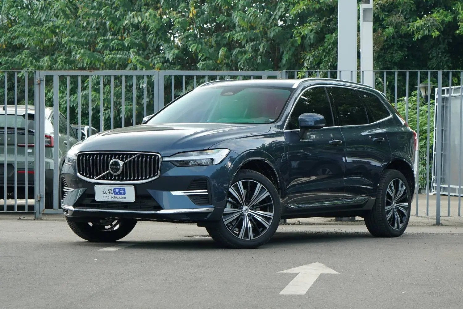 新XC60 PHEV售价39.09万起 限时直降14万（全文）_沃尔沃XC60 2024款 B5 四驱峡湾版_汽车新闻-中关村在线
