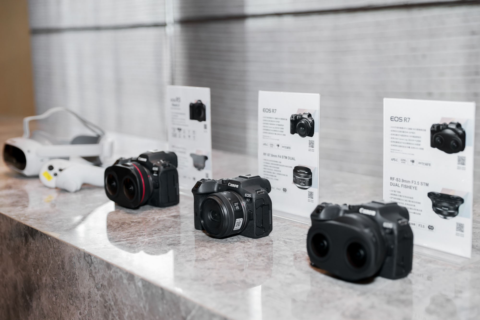 用3D影像为二次元破壁！佳能EOS VR Cosplay空间视频亮相_佳能 EOS R5 Mark II_数码影音-中关村在线