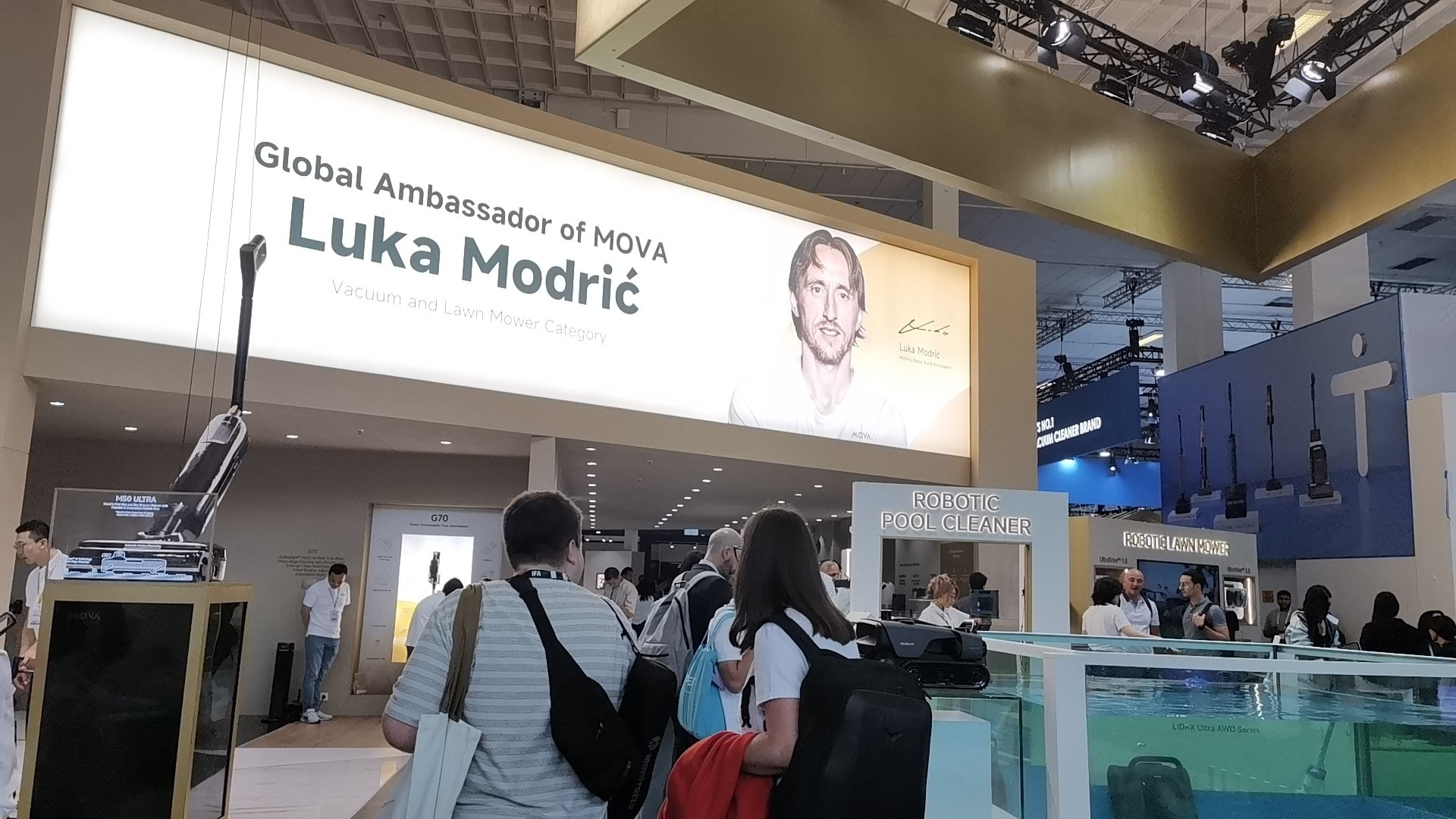 IFA最火焦点！MOVA智能清洁进入“双臂时代”_家电新闻-中关村在线