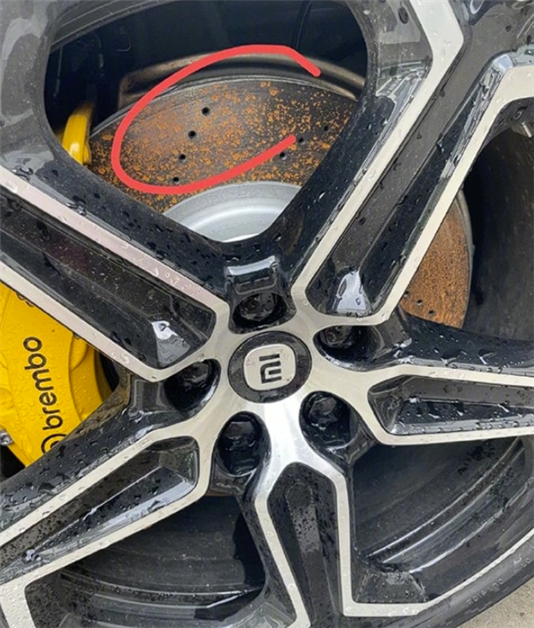 小米YU7制动盘除锈功能详解_小米汽车 小米YU7 2025款 超长续航四驱Pro版_汽车新闻-中关村在线