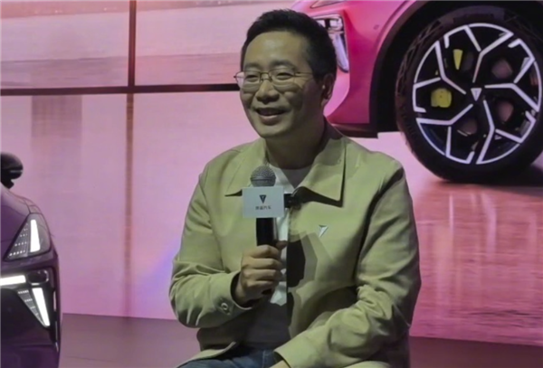 深蓝邓承浩谈新能源安全与设计回归_深蓝汽车 深蓝L06 2025款 基本型_汽车新闻-中关村在线