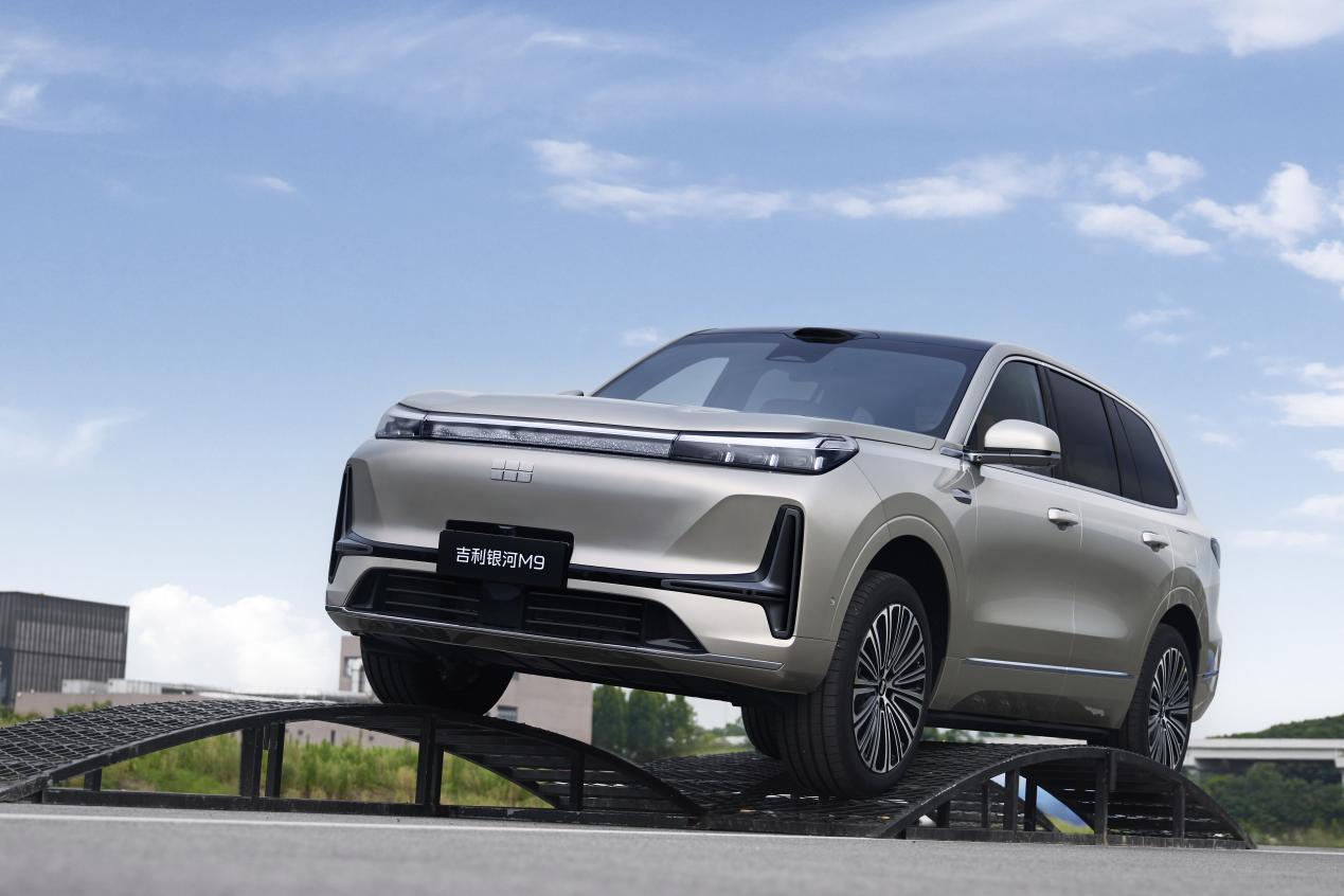 吉利银河M9上市限时17.38万起，开启大六座SUV AI出行新时代_吉利银河 银河M9 2025款 210km 四驱领航版_汽车厂商动态-中关村在线