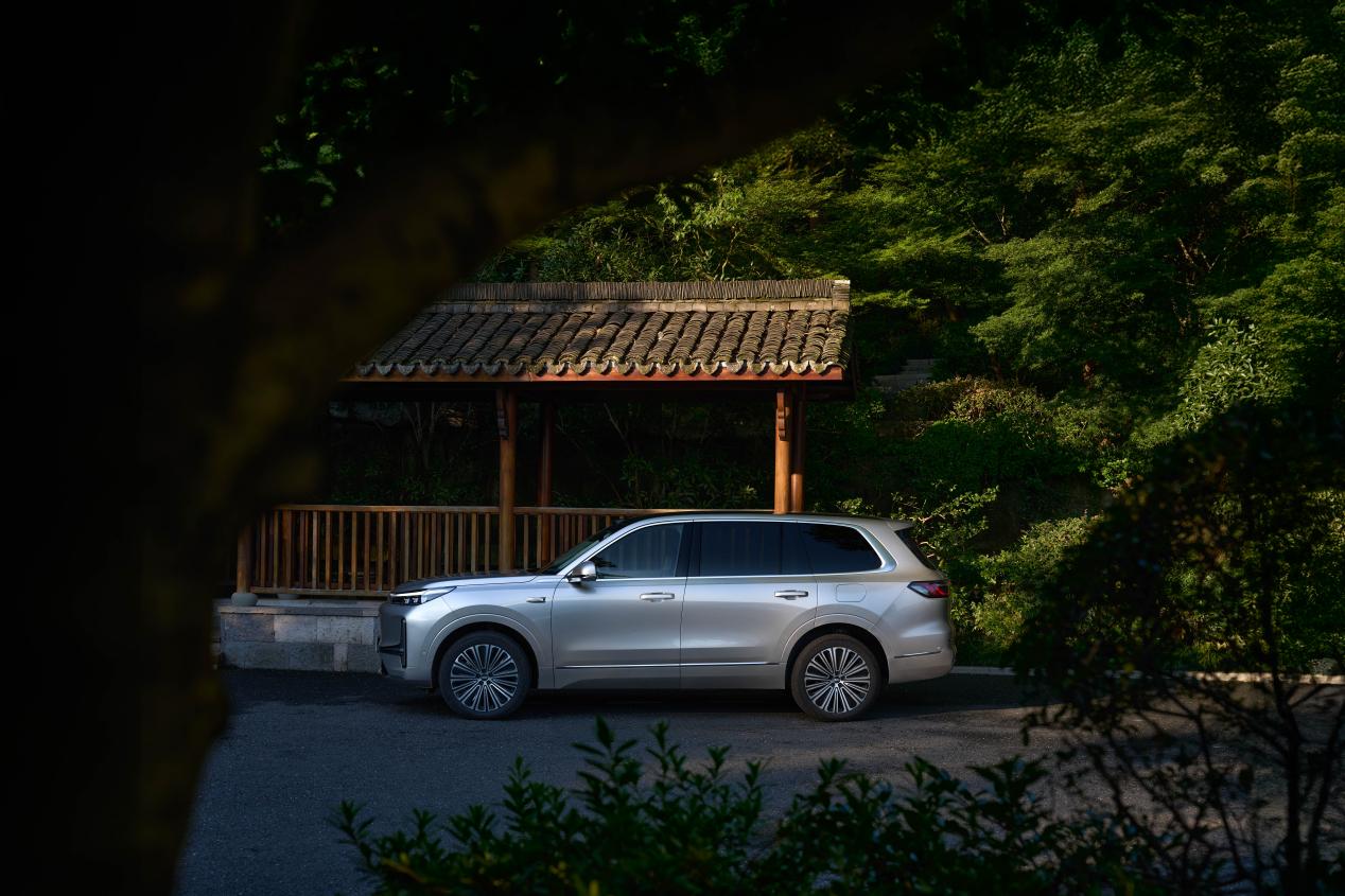 吉利银河M9上市限时17.38万起，开启大六座SUV AI出行新时代_吉利银河 银河M9 2025款 210km 四驱领航版_汽车厂商动态-中关村在线