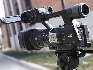 纪实PK艺术 3CMOS利器JVC HM600首测_JVC GY-HM600EC_摄像机评测-中关村在线