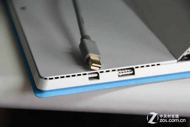 Mini DP 4K视频轻松展示_微软 Surface Pro 3_笔记本评测-中关村在线