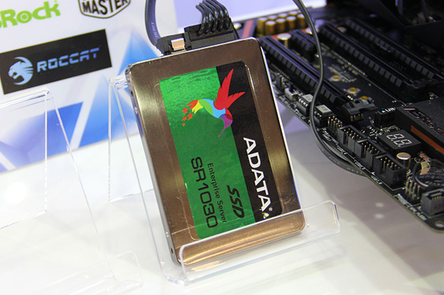 极速2450MB/s 威刚电脑展展示NVMe SSD_DIY攒机-中关村在线