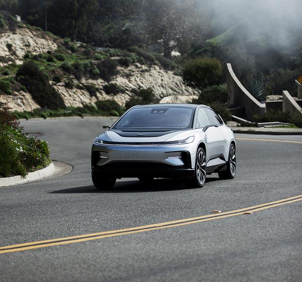 FF 91路试谍照曝光 内饰造型仍存悬念_汽车科技新闻-中关村在线