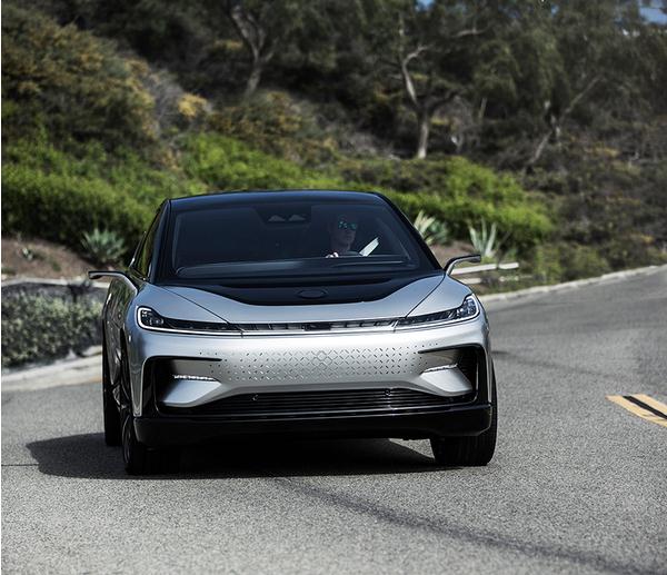 FF 91路试谍照曝光 内饰造型仍存悬念_汽车科技新闻-中关村在线