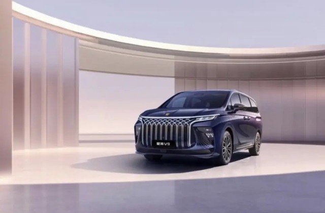 20万级别东风星海V9即将预售 外观内饰全曝光_汽车科技新闻-中关村在线