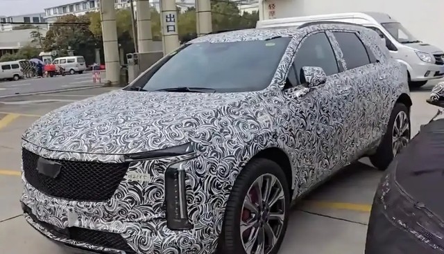 颜值太惊艳了!全新国产凯迪拉克XT5谍照曝光_凯迪拉克XT5 2022款 2.0T 四驱铂金型_汽车科技新闻-中关村在线