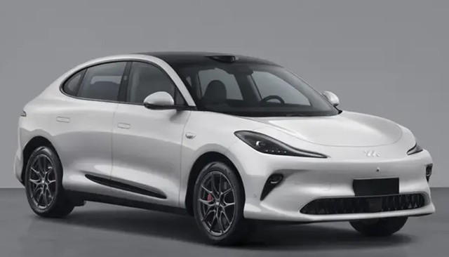 智己新LS6实拍图曝光 起售20多万就能入手_智己汽车 智己LS6 2023款 Max 超强性能版_汽车科技新闻-中关村在线