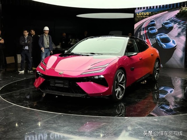 Lotus Chapman Bespoke高级定制限量版车型亮相北京车展_汽车新闻-中关村在线