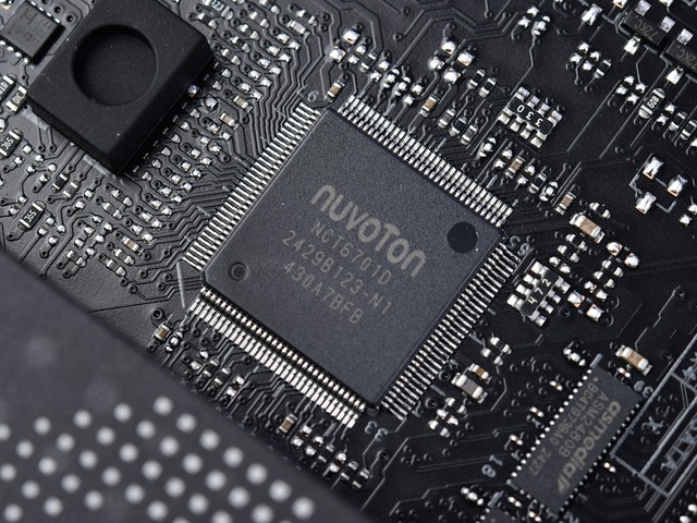 酷炫高规格用料 华硕B860-F主板图赏_华硕主板_游戏硬件主板-中关村在线