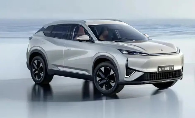 东风风神L7正式亮相，纯电续航205公里_汽车科技新闻-中关村在线