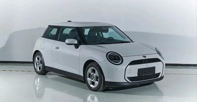 全新国产电动MINI COOPER实车曝光：车身小巧 时尚动感_业界资讯-中关村在线