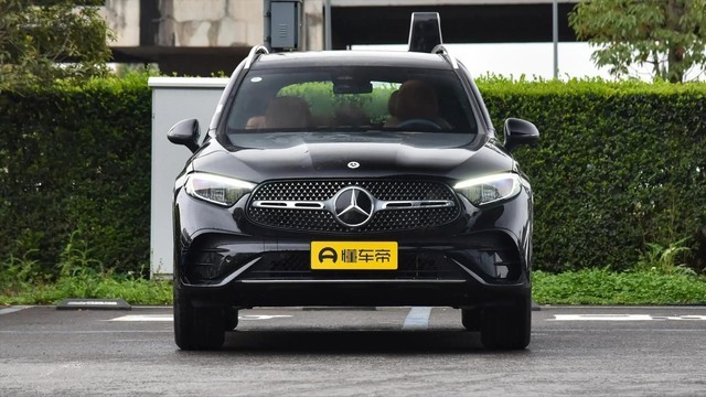 奔驰新款GLC上市！售价42.78万起（全文）_奔驰GLC 2023款 GLC 300 L 4MATIC 动感型 5座_汽车科技新闻-中关村在线