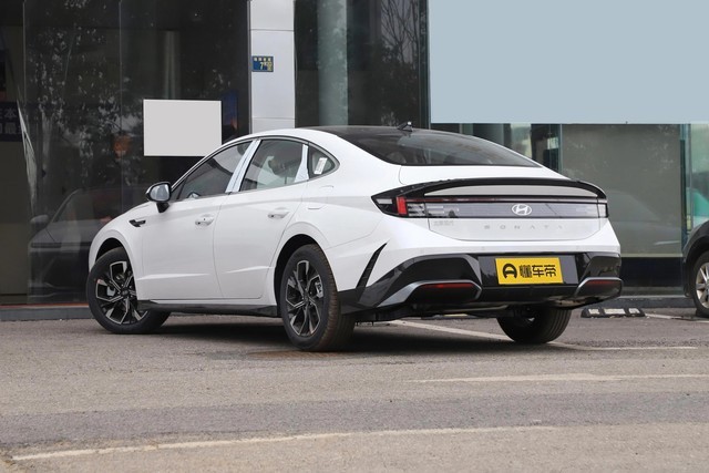 全新索纳塔来了 1.5T/2.0T 8AT售价13.98-18.68万元_汽车科技新闻-中关村在线