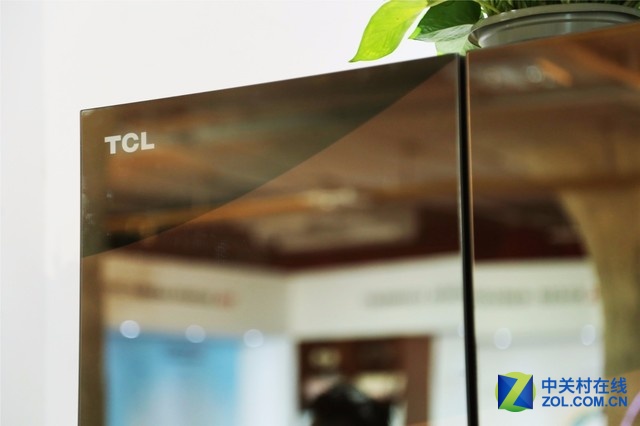 美到令人窒息 TCL在AWE发布这款极致产品_TCL冰箱_家电-中关村在线