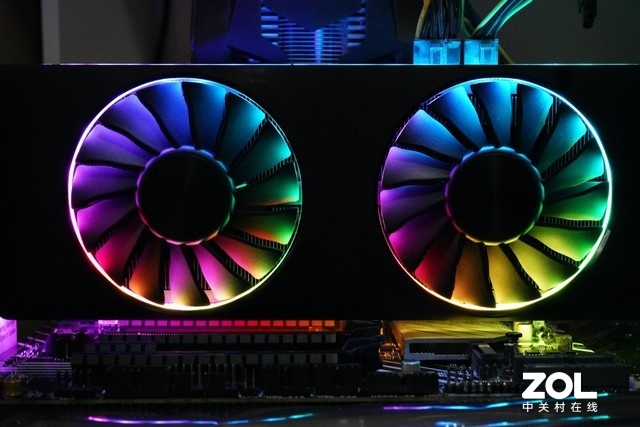 炫酷RGB灯效+类肤质感卡身 开箱英特尔锐炫A750/A770_笔记本评测-中关村在线