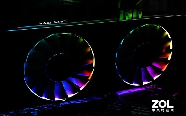 炫酷RGB灯效+类肤质感卡身 开箱英特尔锐炫A750/A770_笔记本评测-中关村在线